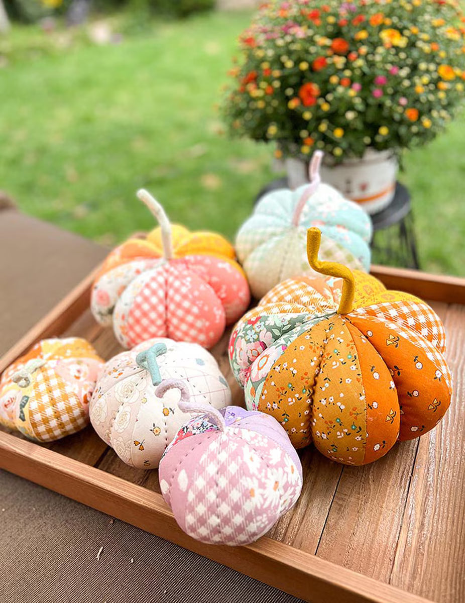 PATTERN The Fabric Pumpkins P178-SIBP13 by Minki Kim of Sewing Illustr ...